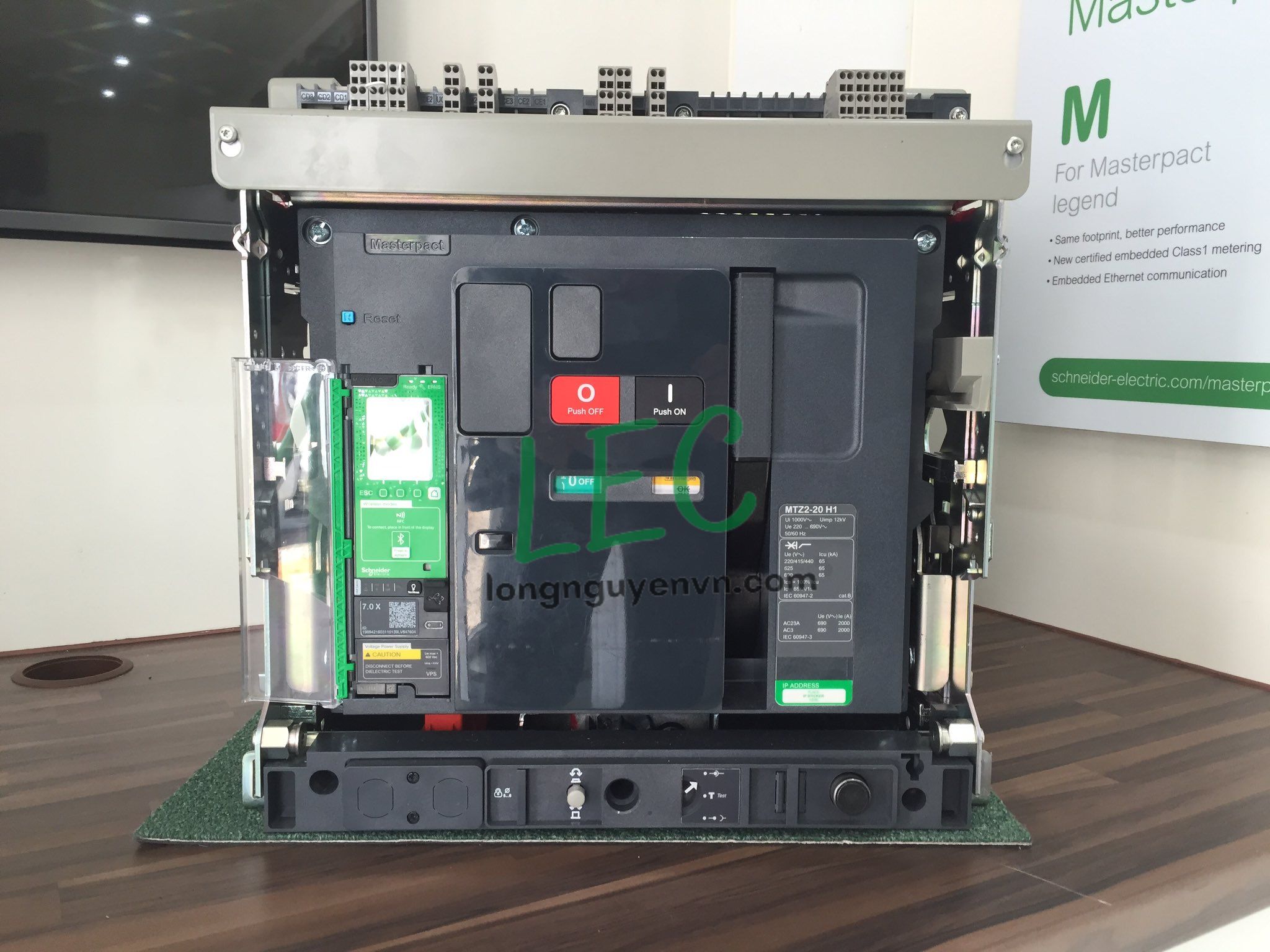 Tổng quan về máy cắt không khí tương lai ACB Masterpact MTZ by ...